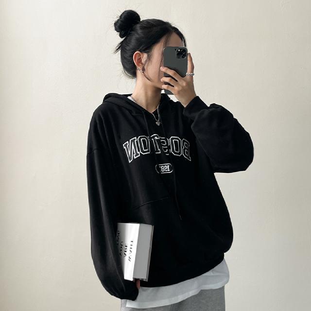 허쉬젤리 신상할인 개강템 필수템 귀여움 그자체 보스턴 레터링 베이직 루즈핏 후드티 3color 위시버킷