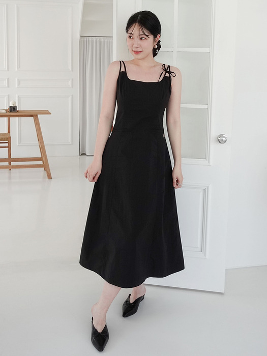시티브리즈 나일론 스트랩 리본 롱 원피스_BLACK - 위시버킷