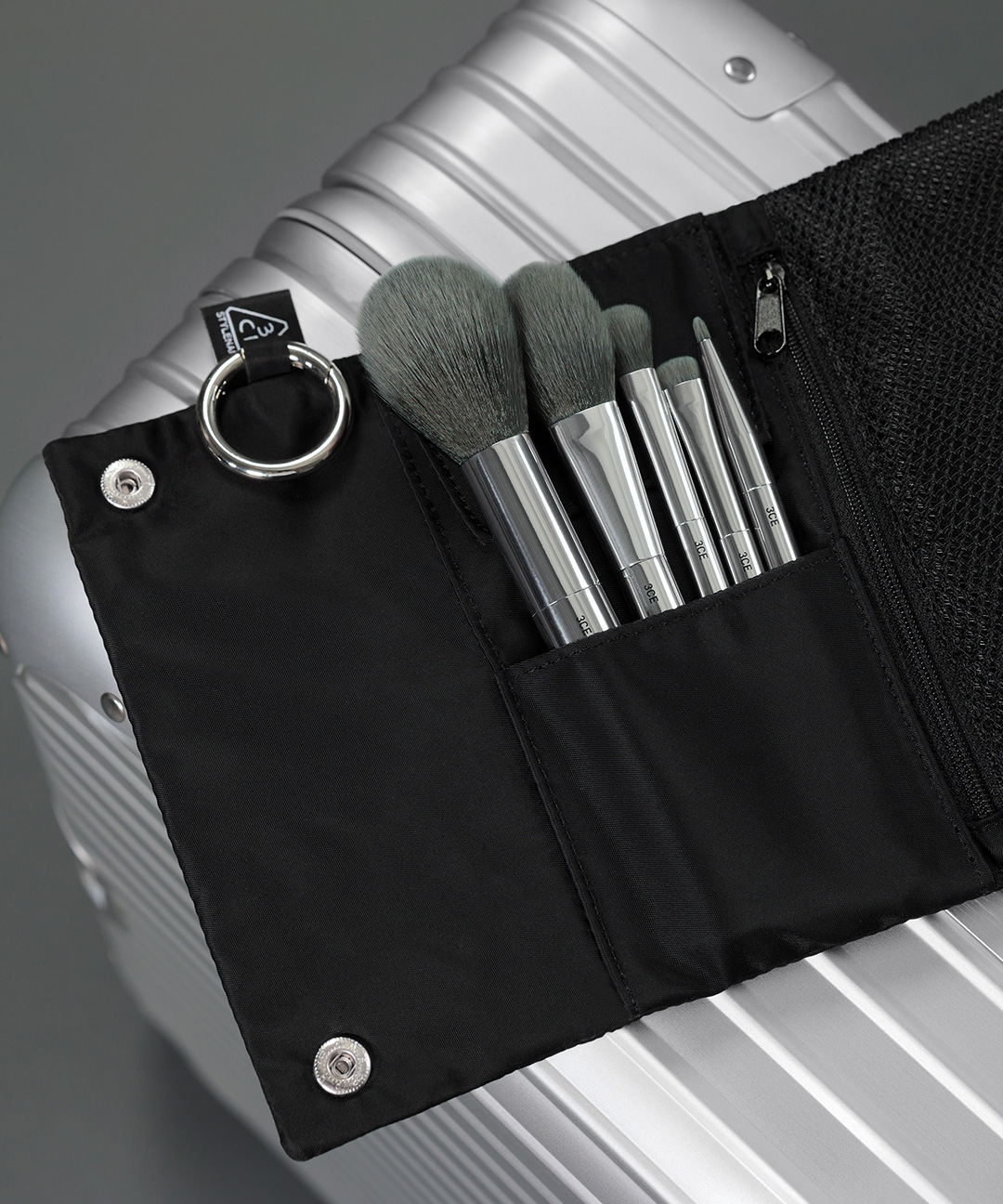 3CE 3CE ESSENTIAL BRUSH KIT 에센셜 브러쉬 키트 - 위시버킷