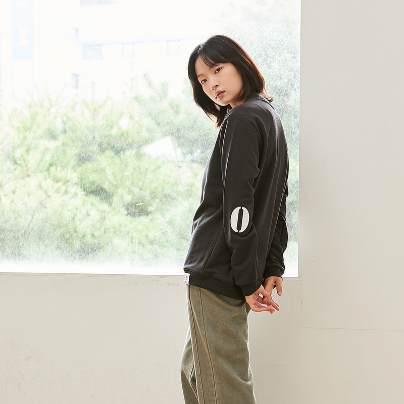 저스트크래프트 [JUST CRAFT] EPIDOTE 에피도트 맨투맨 블랙 - 위시버킷