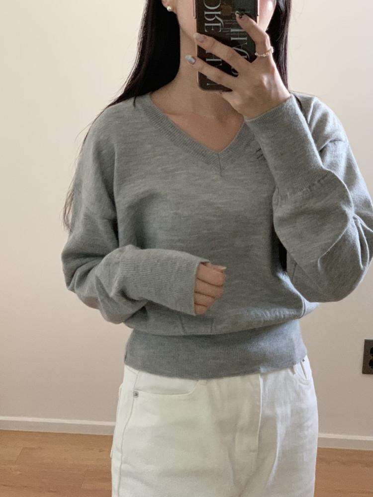 르아느 에르 브이넥 크롭니트 베이직 보카시니트 (4col) - 위시버킷