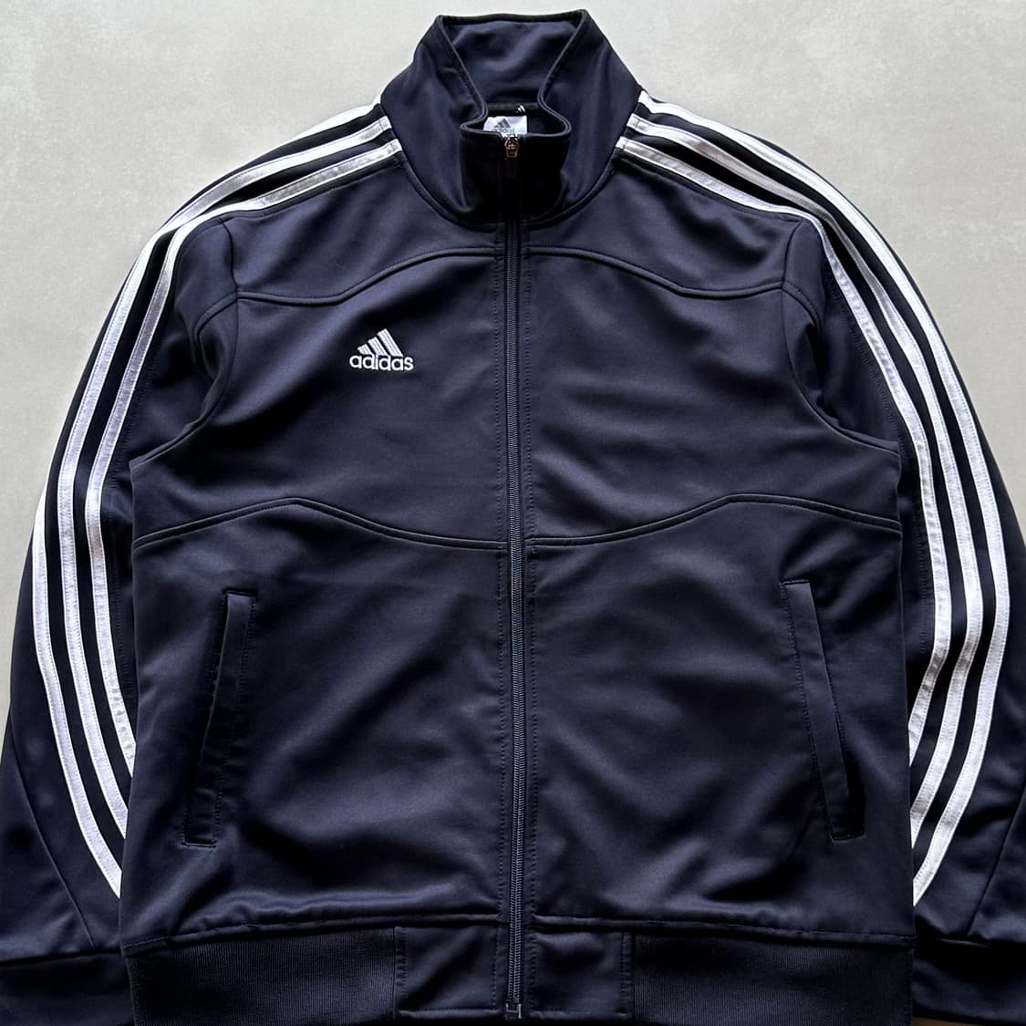 아디다스 [L]아디다스 네이비 트랙탑 져지 | 후루츠패밀리 - 위시버킷