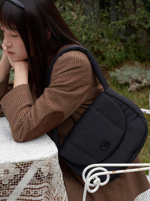 몽드몽드 [단독]Classic Button Padding Shoulder Bag_3COLORS - 위시버킷