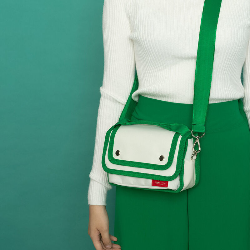 아텀스튜디오 [ATEMSTUDIO] 캐시 미니 크로스백 밀크 그린 - 위시버킷