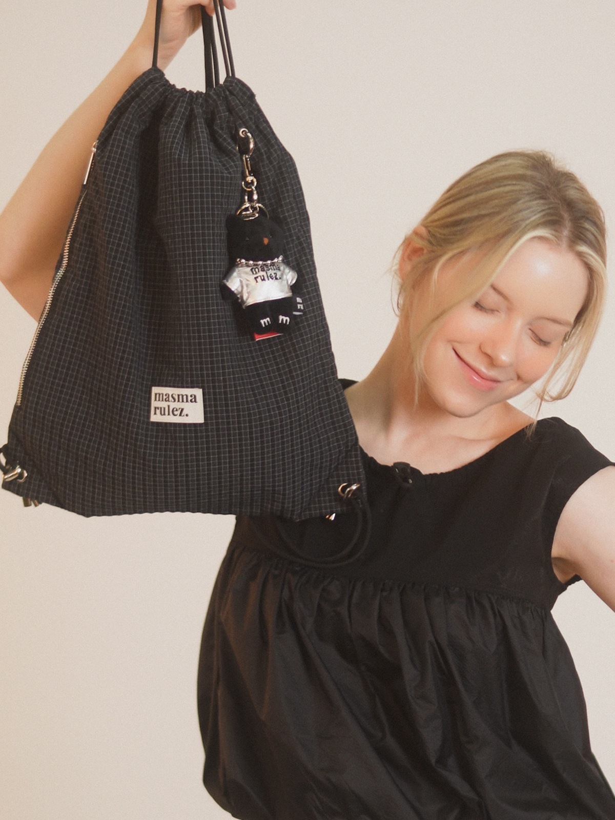 마스마룰즈 마스마룰즈 Gym sack string bag _ plaid check navy black - 위시버킷