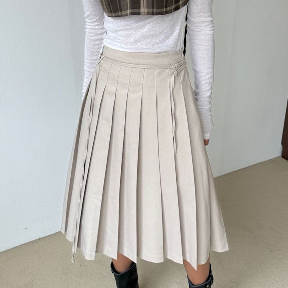 아포엠 String Pleats Skirt - 2colors - 위시버킷