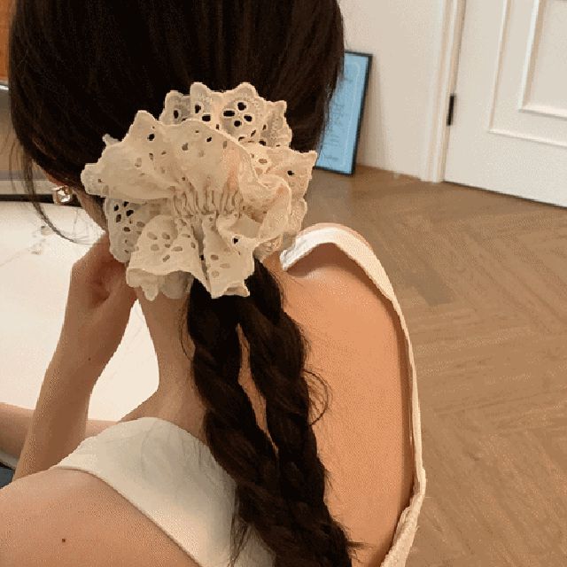 델리아 [1+1][2 color] 레이스 펀칭 스크런치 2개 한 세트 빅 사이즈 곱창 헤어 끈 큰 볼륨 여리 머리 밴드 - 위시버킷