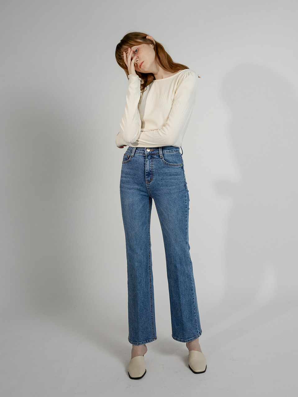 엘런아크 [10월12일 순차배송-이선빈,이민정,유인나,윤아,한소희 착용]SLIM SPAN BOOTSCUT PT_MEDIUM INDIGO - 위시버킷