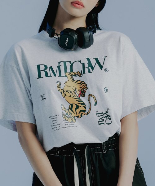 로맨틱크라운 로맨틱크라운(ROMANTIC CROWN) 릴 타이거 티셔츠_라이트 그레이 - 사이즈 & 후기 | 무신사 - 위시버킷