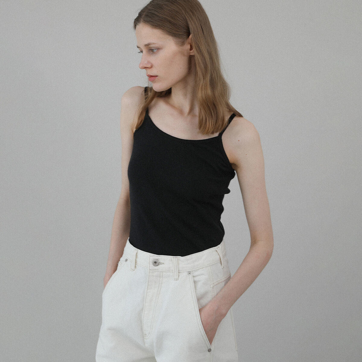 로우 [5th_9/22 예약배송] L'eau basic sleeveless_black - 위시버킷