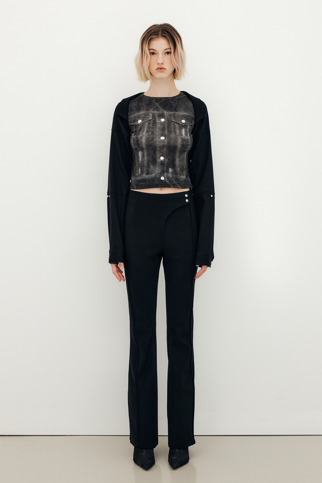 유즈 PLACKET POINT SLIM BOOTS CUT PANTS - BLACK - 위시버킷