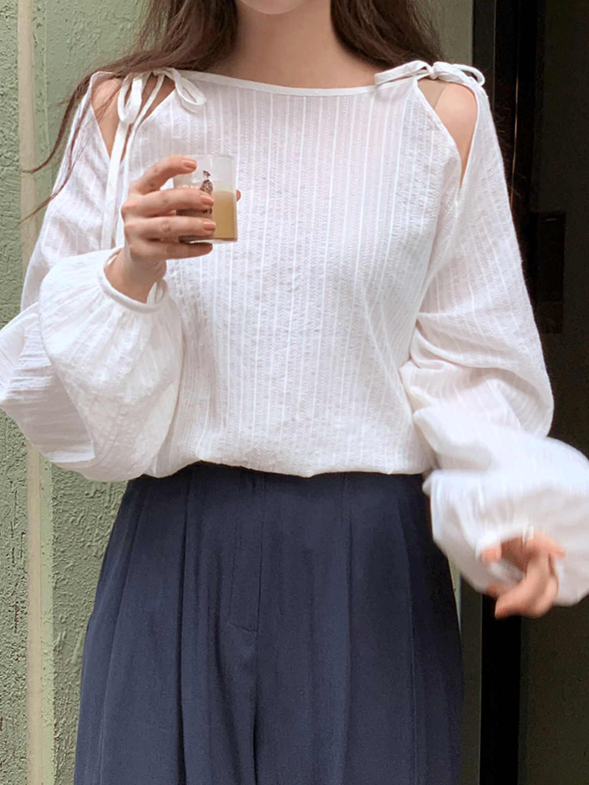 어리틀빗 어리틀빗 kimo shoulder string blouse (2color) - 위시버킷