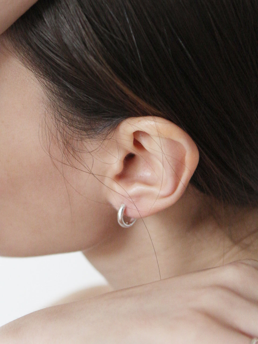 티오유 [Silver925] TN025 Basic sleek round semi bold earring - 위시버킷