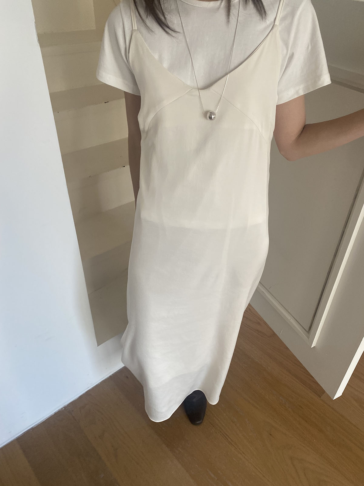 미엔느 [미엔느] 새틴 롱 나시 원피스 (3col) - 위시버킷