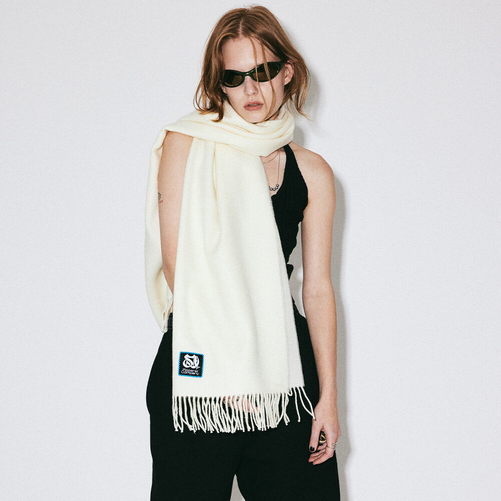 스컬프터 Monogram Soft Muffler Ivory - 위시버킷