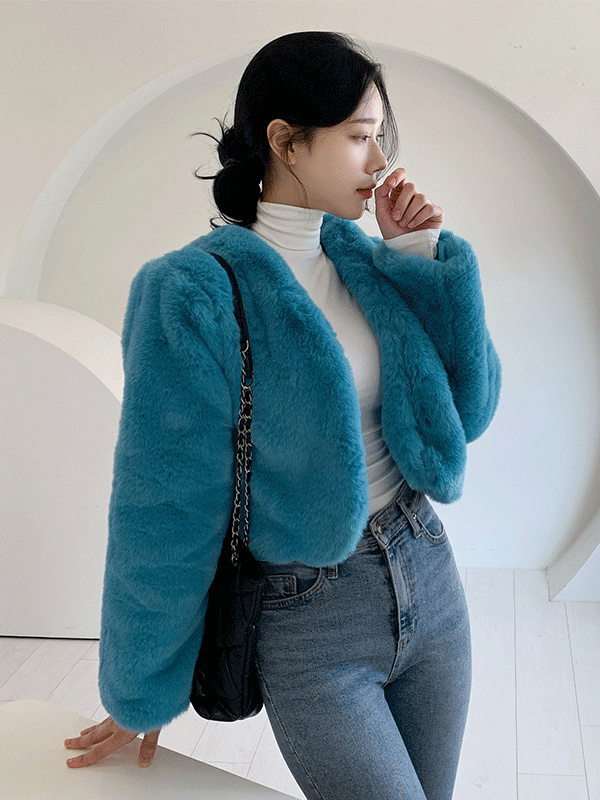 루미에르 포근행💭 밍키 퍼자켓 노카라자켓 밍크자켓 밍크 점퍼 페이크퍼 뽀글이자켓 양털 후리스 기모 크롭자켓 크롭점퍼 오버핏패딩 숏패딩 롱패딩 트위드자켓 코튜로이자켓