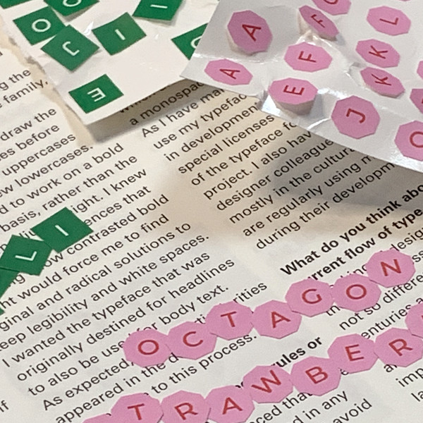 플래그 GEOMETRIC TYPO STICKERS - 위시버킷