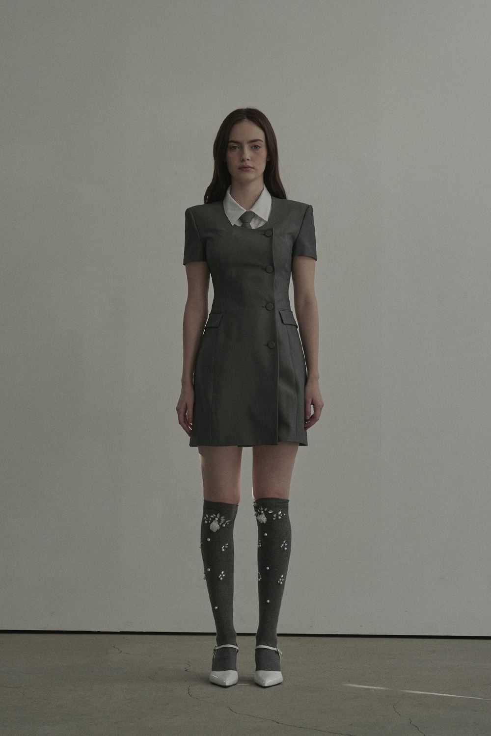 마우솔레움 [3월 14일 예약발송] Jenn Round Neck Half Sleeve Suit Jacket Dress-Grey ...