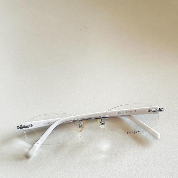 쉐어 더 바이브 90s Oui Set Sqaure Rimless Glasses - 위시버킷