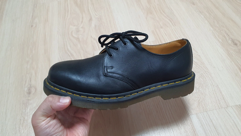 닥터마틴 닥터마틴1461 uk5 240정도 - 위시버킷