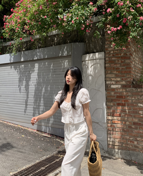 오픈잇히어 오픈잇히어 flip blouse (3colors) - 위시버킷