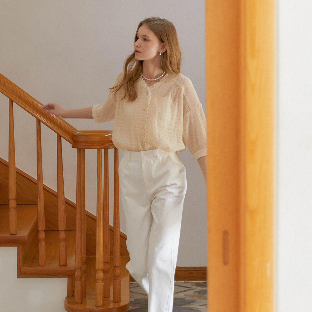 투아모트 [29CM 단독] Ripple Lace Blouse - Beige - 위시버킷