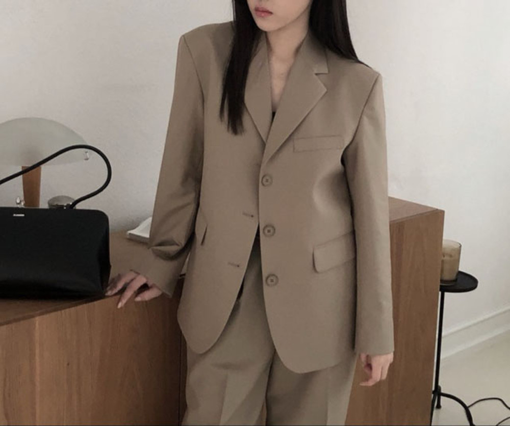 뮤즈 [뮤즈] OVERCLASSIC 오버클래식 24ss 살몬 클래식 자켓 (2color) - 위시버킷