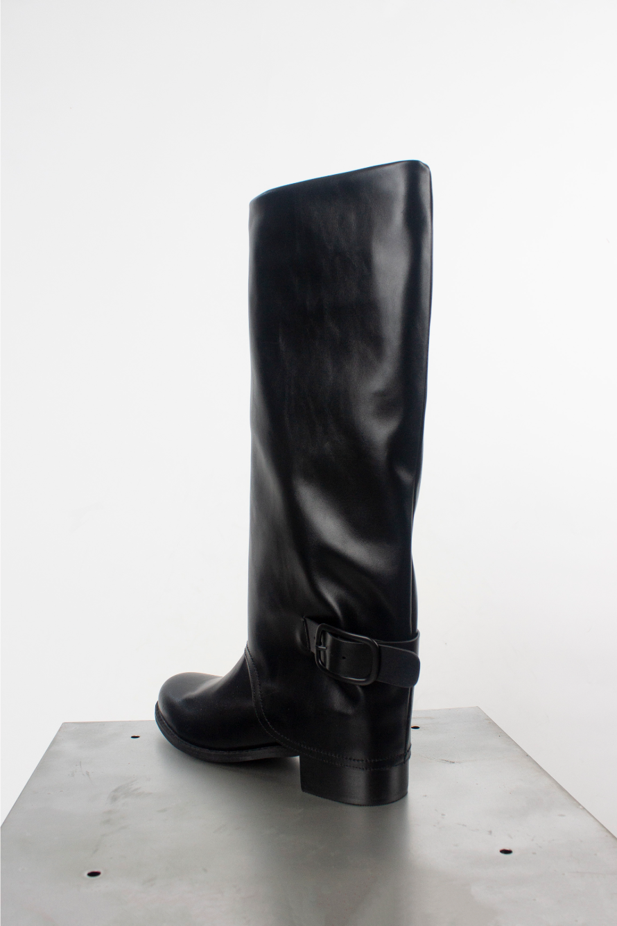 침방 Belt Layered Boots - 위시버킷