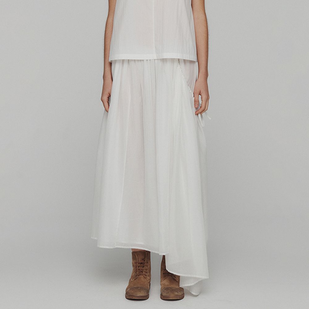 아모멘토 DRAWSTRING SHEER SHIRRING SKIRT (WHITE) - 위시버킷