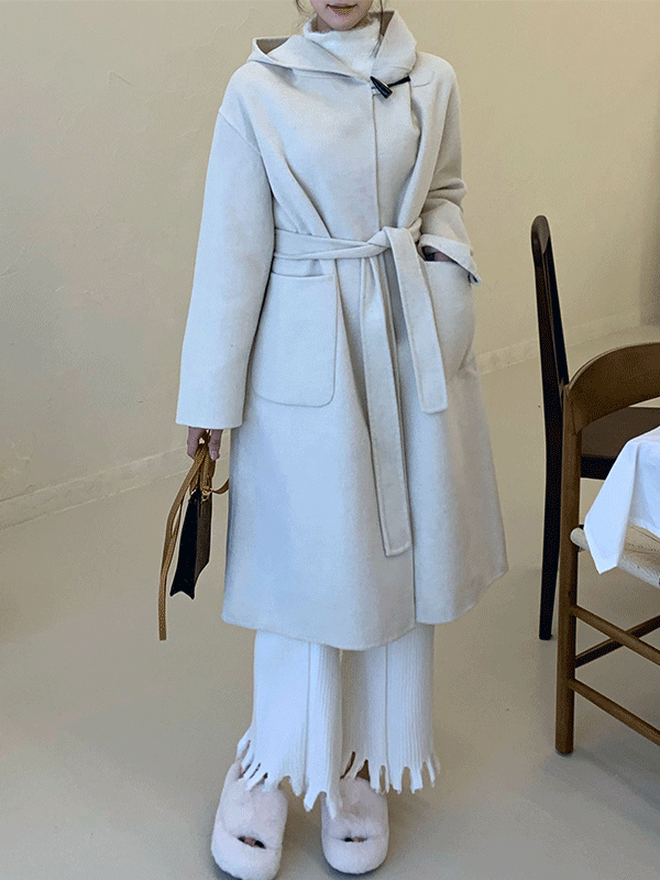 루미에르 고퀄리티 보여줄게🔥 프롬 롱코트 핸드메이드코트 울코트 퍼자켓 트렌치코트 봄코트 가을코트 겨울코트 아우터 떡볶이코트 숏코트 캐시미어코트 벨트코트 더블코트 오버