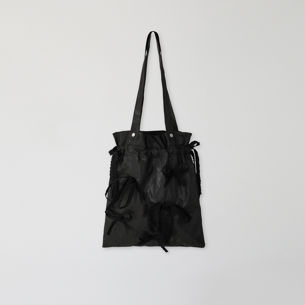유즈 RIBBON STRING SHOULDER BAG - BLACK - 위시버킷