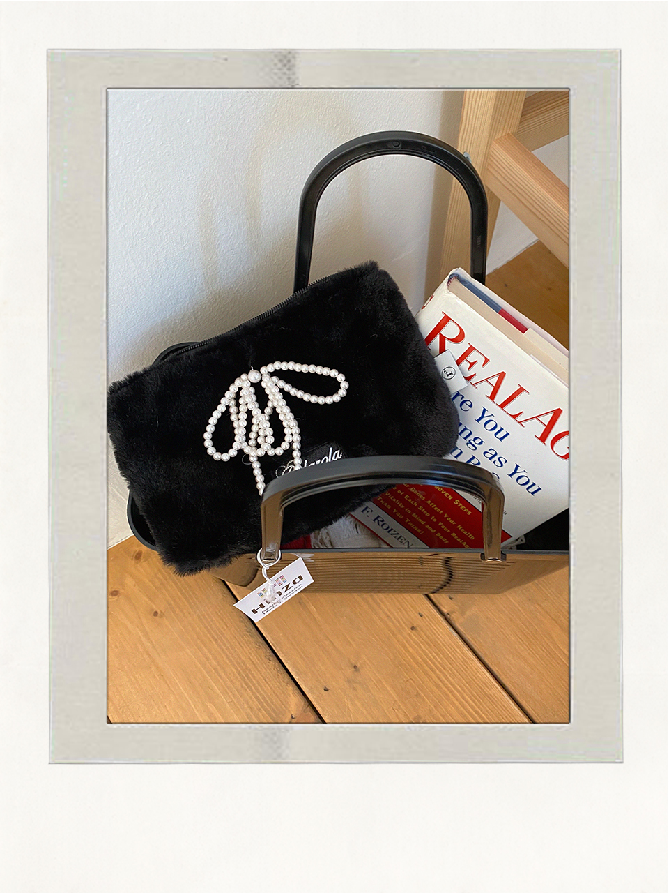 로라로라 PEARL RIBBON POUCH BLACK - 위시버킷