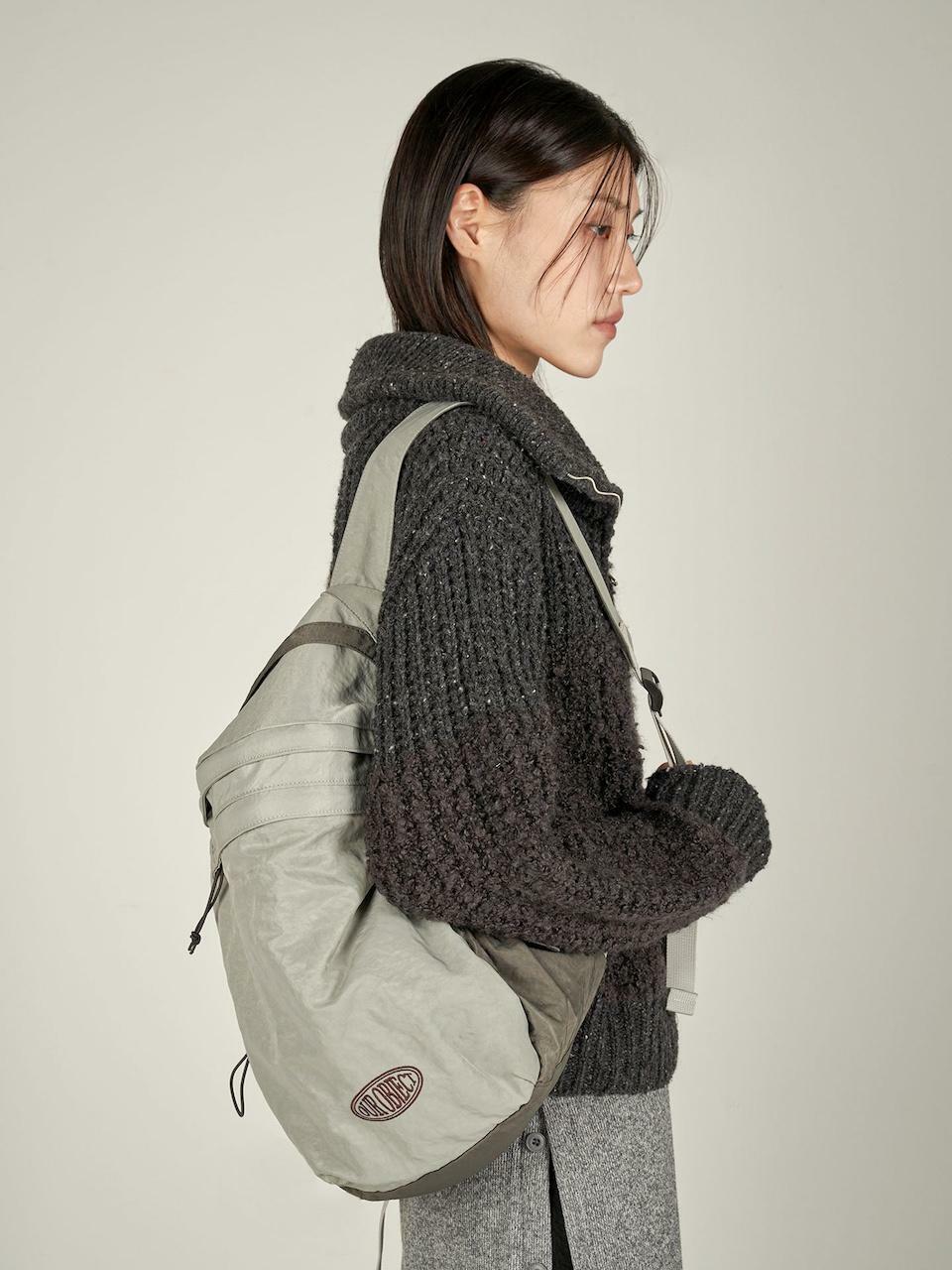 아우로 ADVENTURE BACKPACK [ GRAY ] - 위시버킷