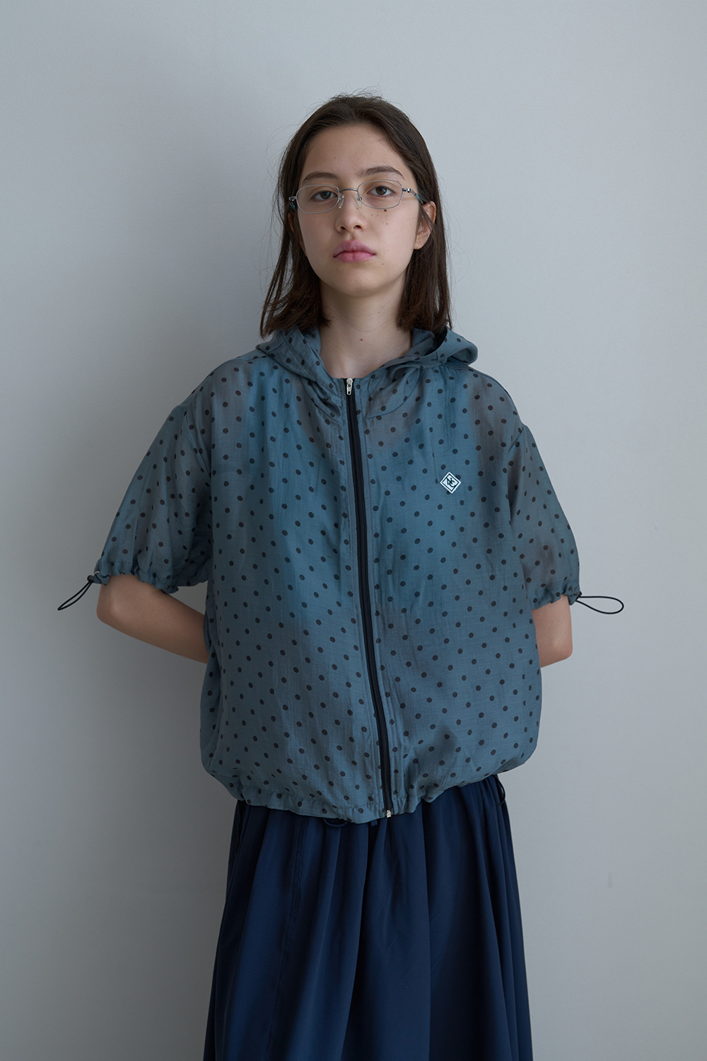 노컨텐츠 73. Dot half hooded jumper _ Dark gray - 위시버킷