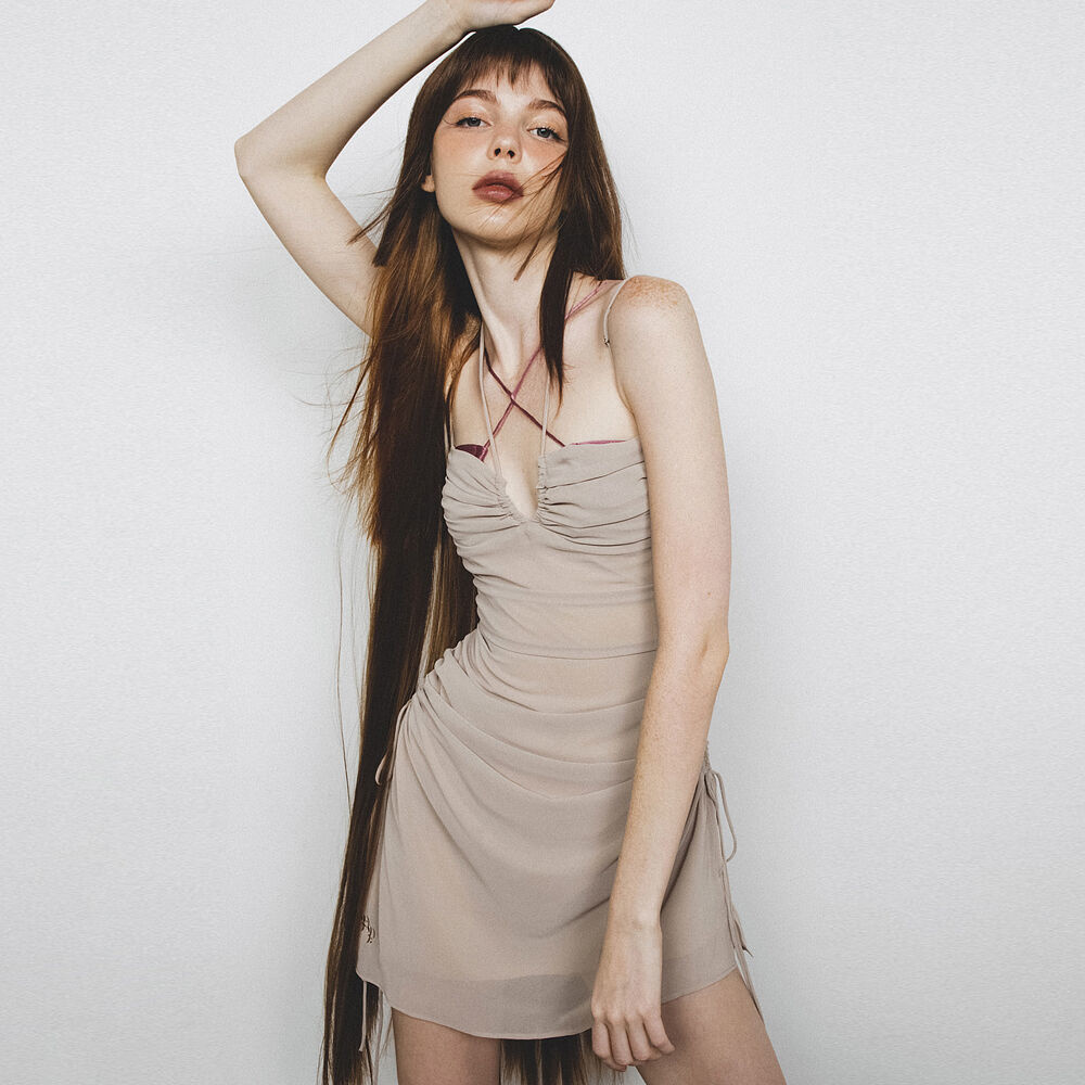 페인오어플레져 EOS DRESS beige - 위시버킷