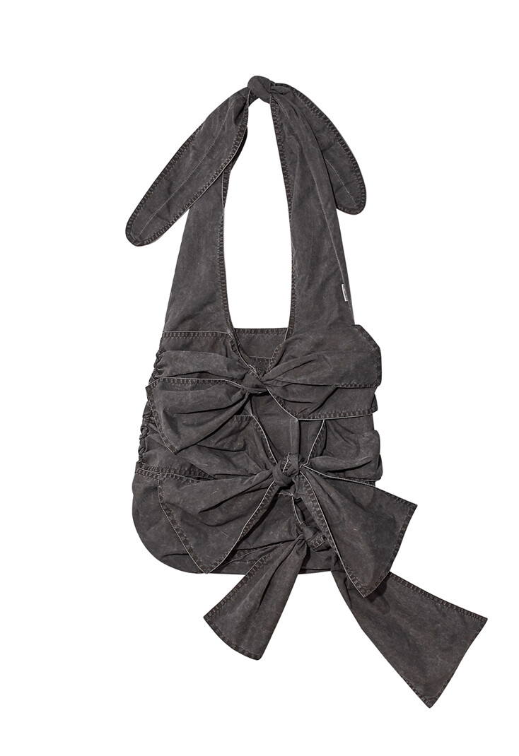더오픈프로덕트 WASHED RUCHED BAG, CHARCOAL - 위시버킷