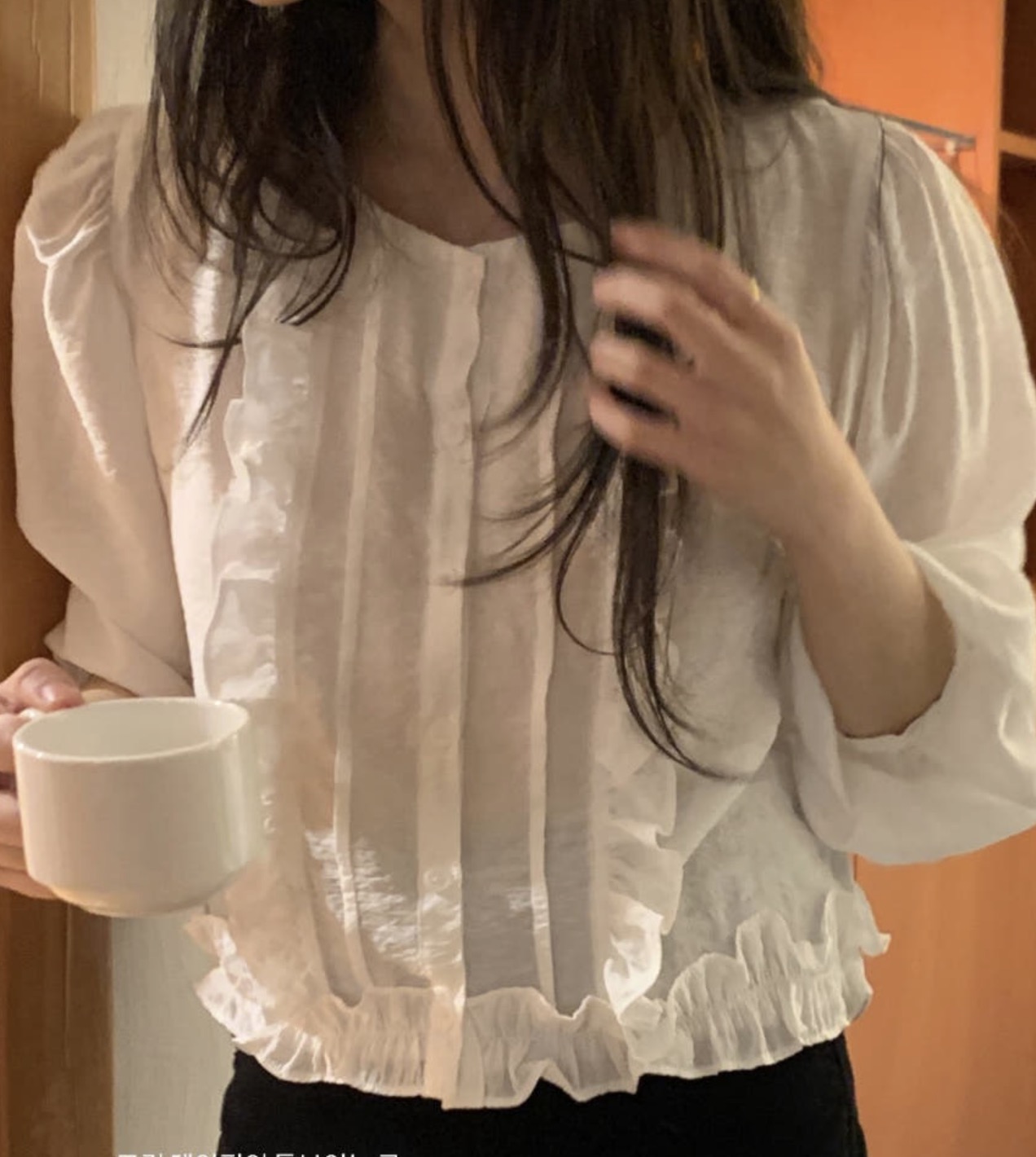 오큐페 오큐페 미엘 위드 블라우스 (2col) miel 연말룩 프릴블라우스 - 위시버킷