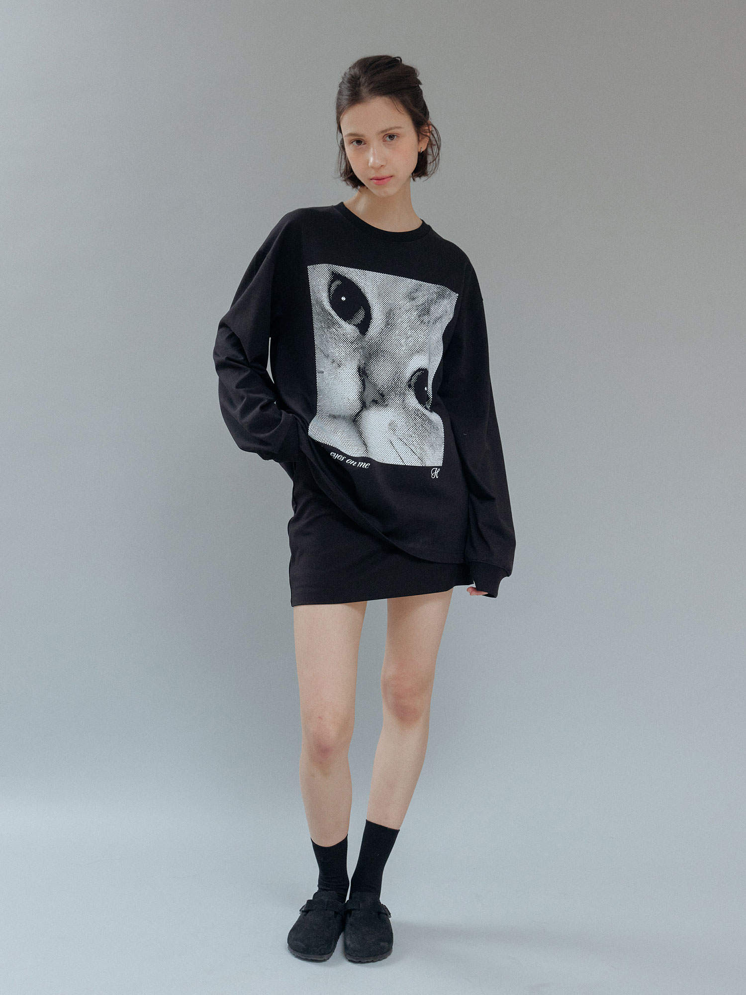 헤더먼트 peeky cat t-shirts (black) - 위시버킷
