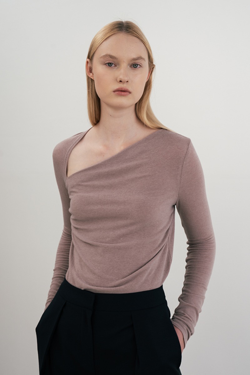 제인송 [21FW] Asymmetrical Long Sleeve T-Shirt (JUJT203) (고우리 착용) - 위시버킷
