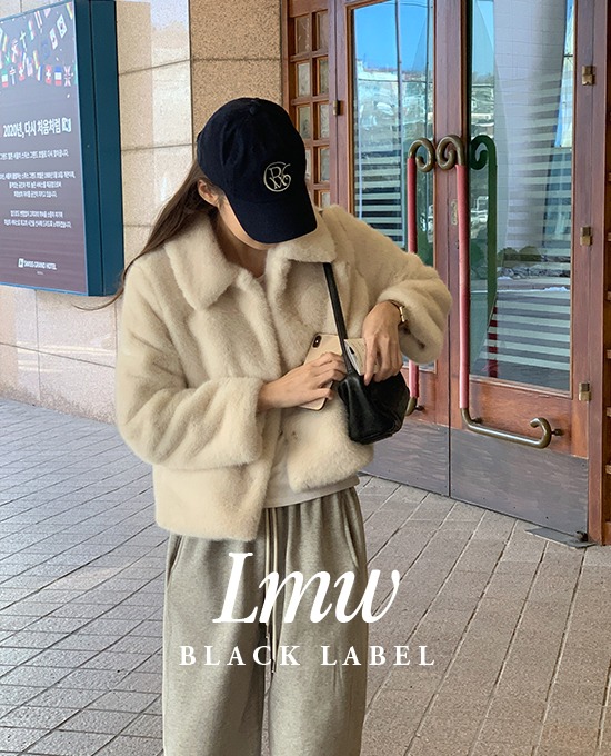 메리어라운드 [LAST ONE SALE][l.m.w][black label] 윈터 페이크 폭스 퍼 (jk) - 위시버킷