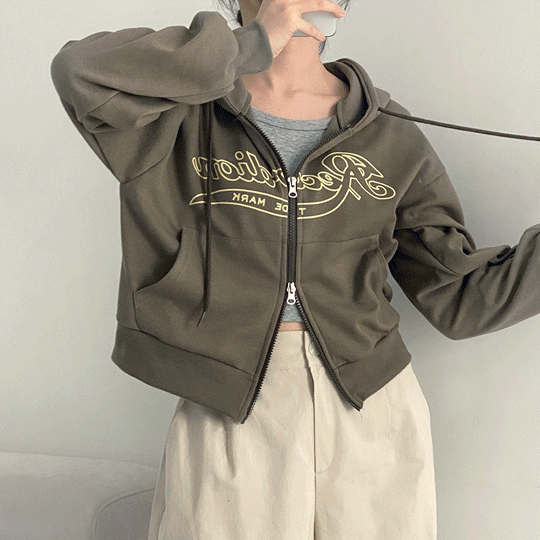 키키러브 KIKILOVE 봄ver.[y2k/투웨이/러블리힙!] 트렌디한 아웃핏, 봄신상 스트릿 유니크 레터링 아방핏 세미 크롭 후드 집업 3color]리토후드집업 - 위시버킷