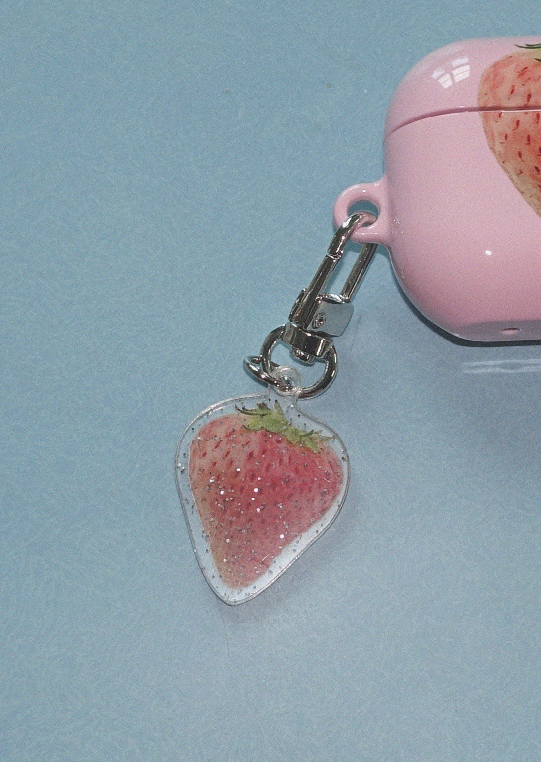 스튜피 Pink Strawberry Key Ring - 위시버킷