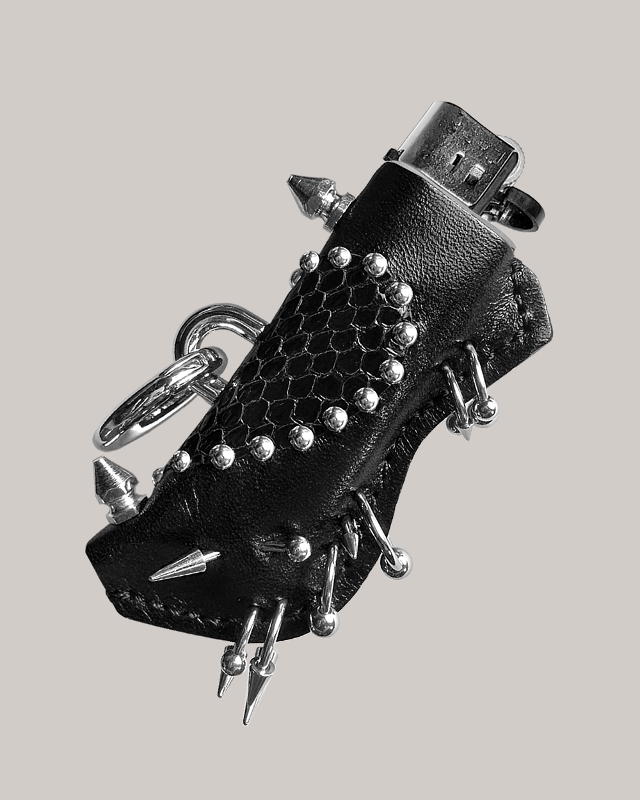 더트냅 LOVE Spike Black Leather Lighter Holder - 위시버킷