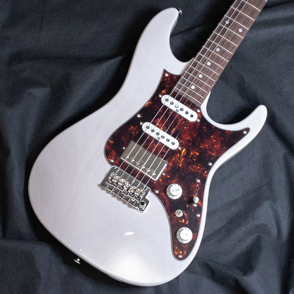 아이바네즈 Ibanez AZ2204N AWD (Antique White Blonde) - 위시버킷