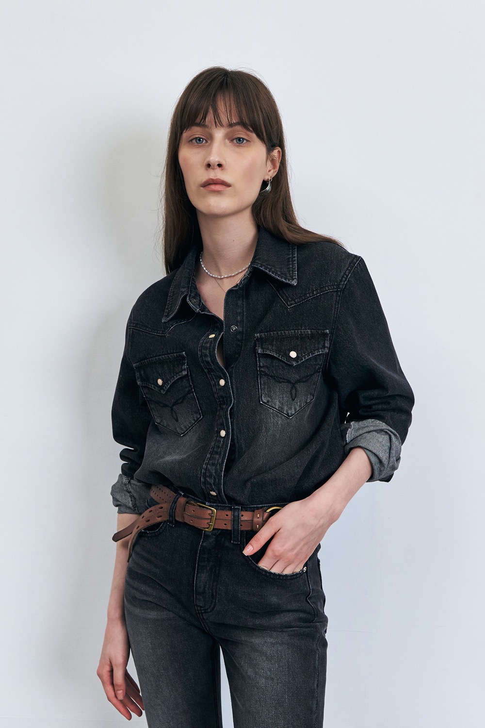 쿠메 [23FW]Western Pocket Denim Shirt, Black - 위시버킷