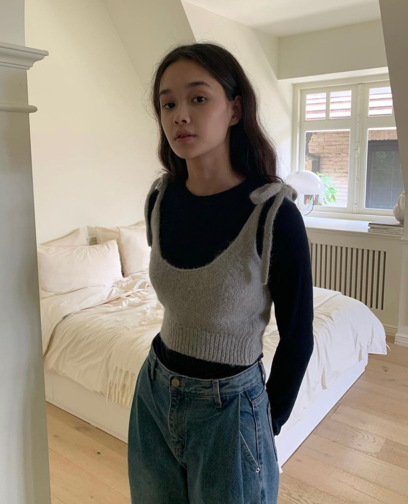 리에뜨 riette 리에뜨 에떼 뷔스티에 슬리브리스 리본 레이어드 니트 (3col) - 위시버킷