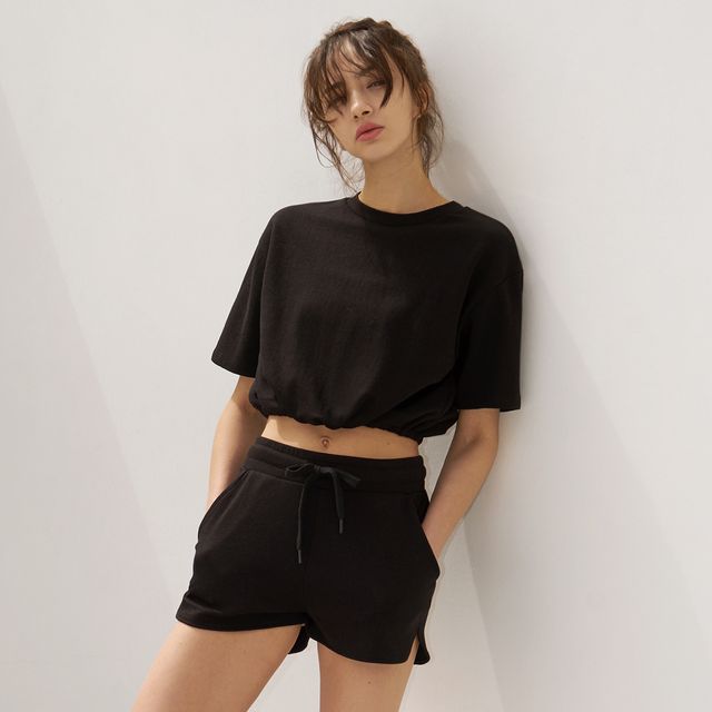 데비웨어 여성 요가복 DEVI-B0044-블랙 필라테스 돌핀 팬츠 숏팬츠 - 위시버킷