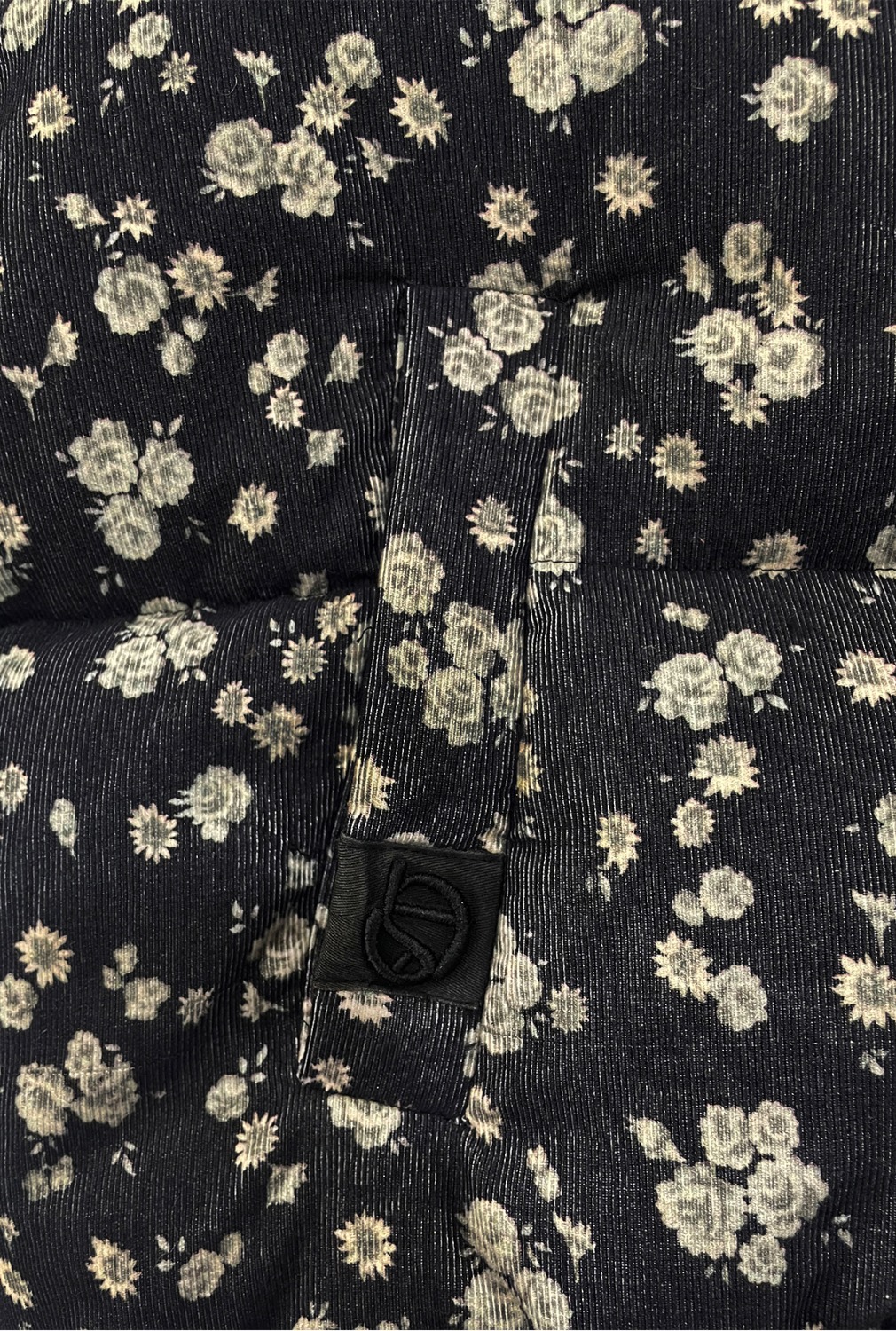 소프트서울 PRE-ORDER ) FOGGY FLOWER SHORT PUFFER [2COLORS] - 위시버킷