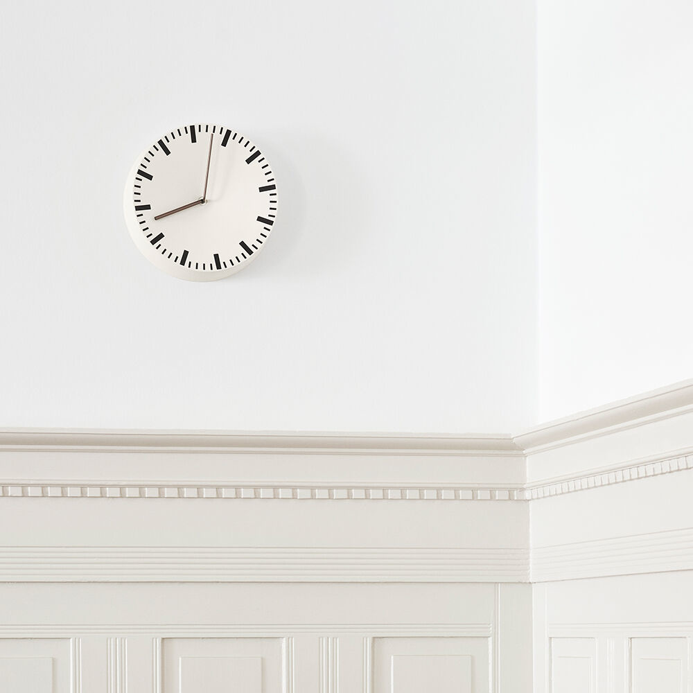 이노메싸 [HAY] Analog Wall Clock, 2 colors (예약주문, 1개월) - 위시버킷