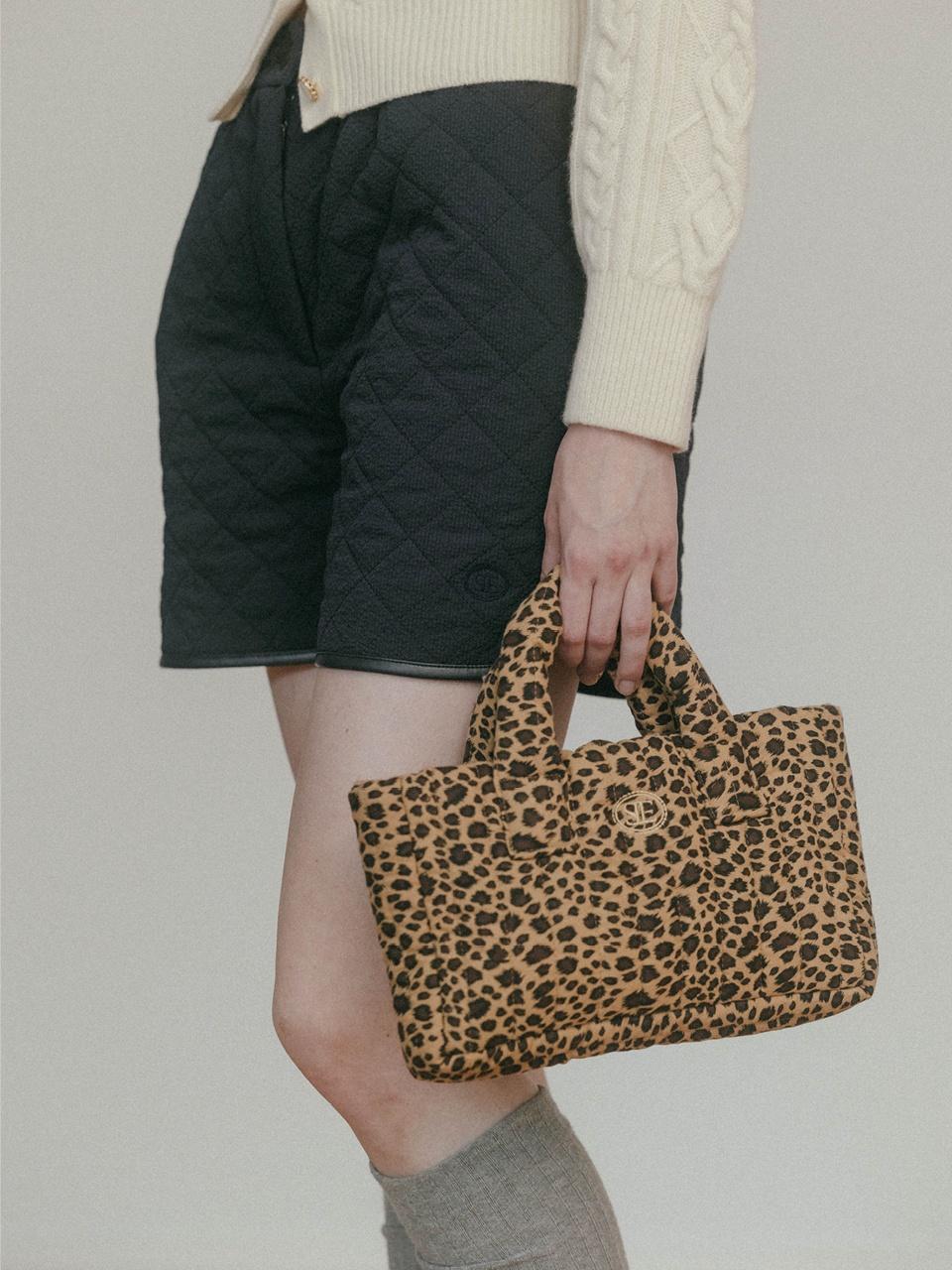 시엔느 [단독~10.11]Mini Padding Bag (Leopard) - 위시버킷